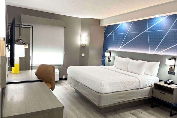 Secretária, secretária adequada para computadores portáteis