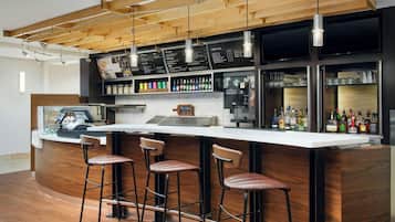 Pequenos-almoços e jantares servidos