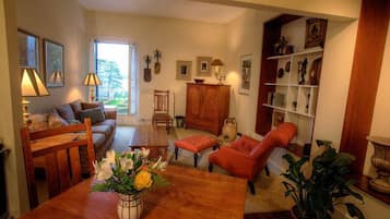 Villa (Landmark Original) | Sala | TV de ecrã plano