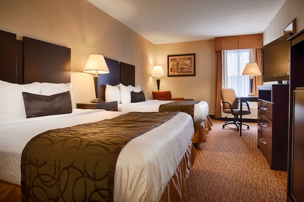 Cofre no quarto, secretária