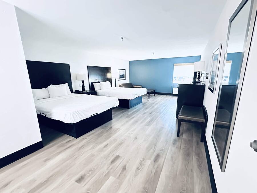 Secretária, secretária adequada para computadores portáteis