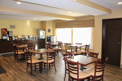Sleep Inn Bend Crossroads Plaza
