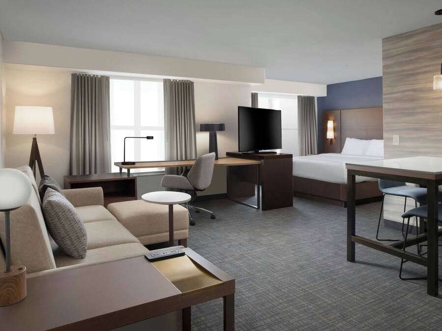 Estúdio, 1 cama king-size | Secretária, quartos insonorizados, ferro/tábua de engomar, Wi-fi grátis