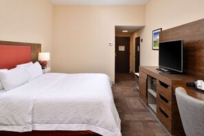Uma cama King, Não-fumante | Cofres nos quartos, ferros/tábuas de passar roupa, Wi-Fi de cortesia