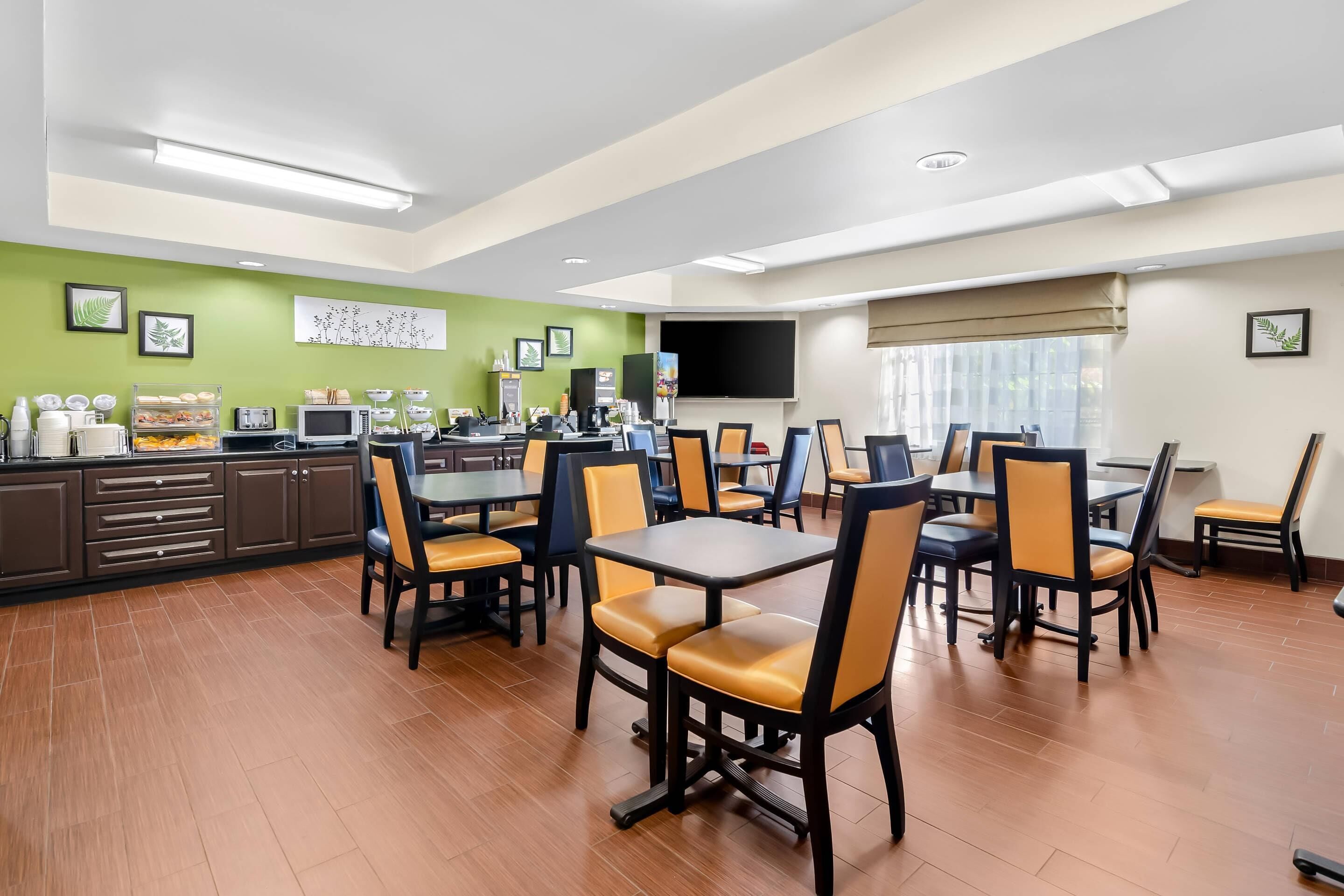 Café da manhã self-service grátis todos os dias