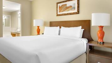 Cofres nos quartos, ferros/tábuas de passar roupa, Wi-Fi de cortesia