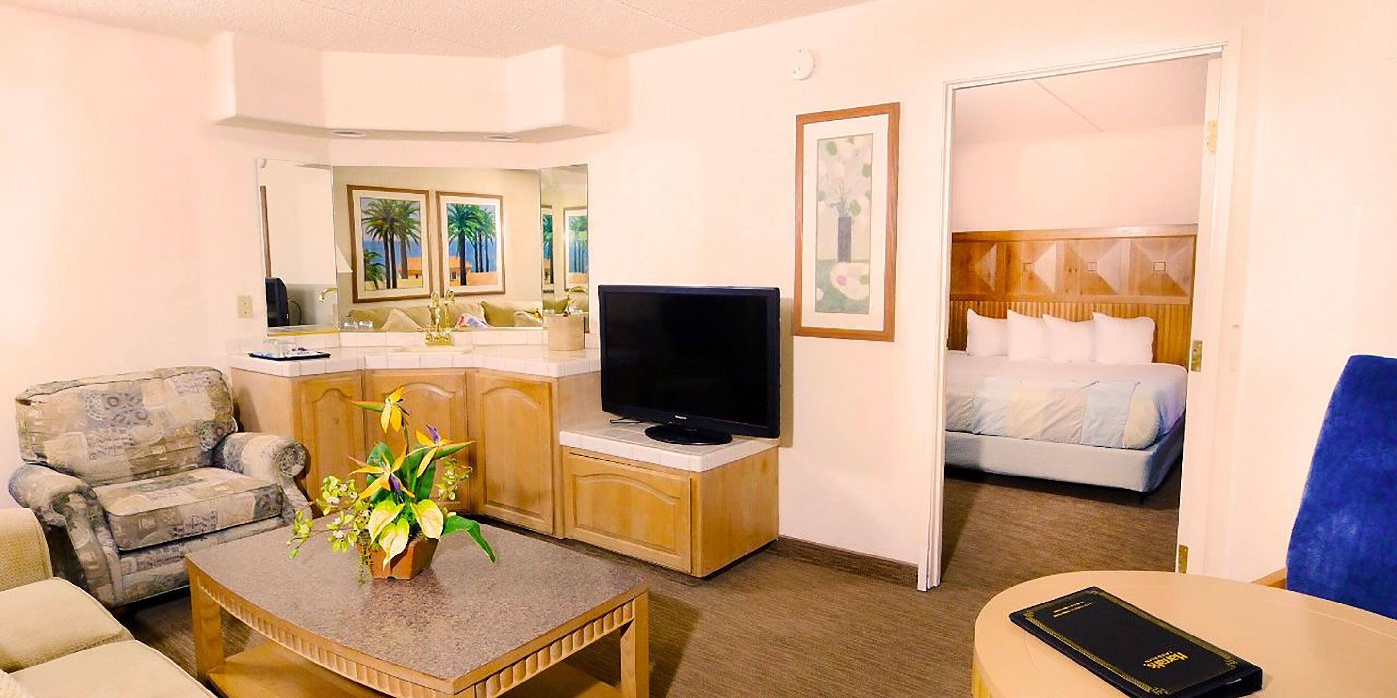 Harrah's Laughlin Beach Resort & Casino Reviews, Deals & Photos 2024 ...