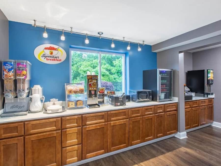 Pequeno-almoço continental diário incluído