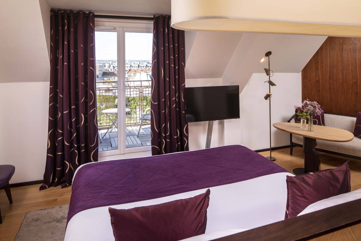 Suite, terraço | Roupa de alta qualidade, camas de colchão pillowtop, minibar 