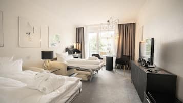 Suite Júnior, varanda | Roupa de alta qualidade, minibar, cofre no quarto, secretária