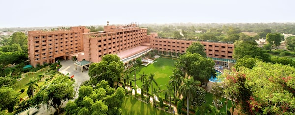 Hotel Clarks Shiraz - Agra