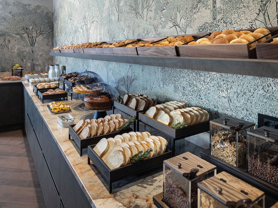 Café da manhã com buffet todos os dias mediante uma taxa