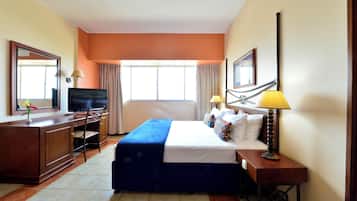 Suite Executiva | 1 quarto, cofre no quarto, secretária