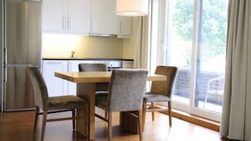 Quarto Empresarial | Cozinha privada | Uma chaleira elétrica
