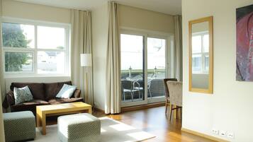 Quarto Empresarial | Secretária, Wi-fi, roupa de cama fornecida