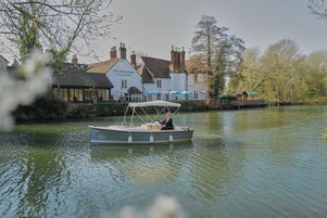 Fachada da propriedade