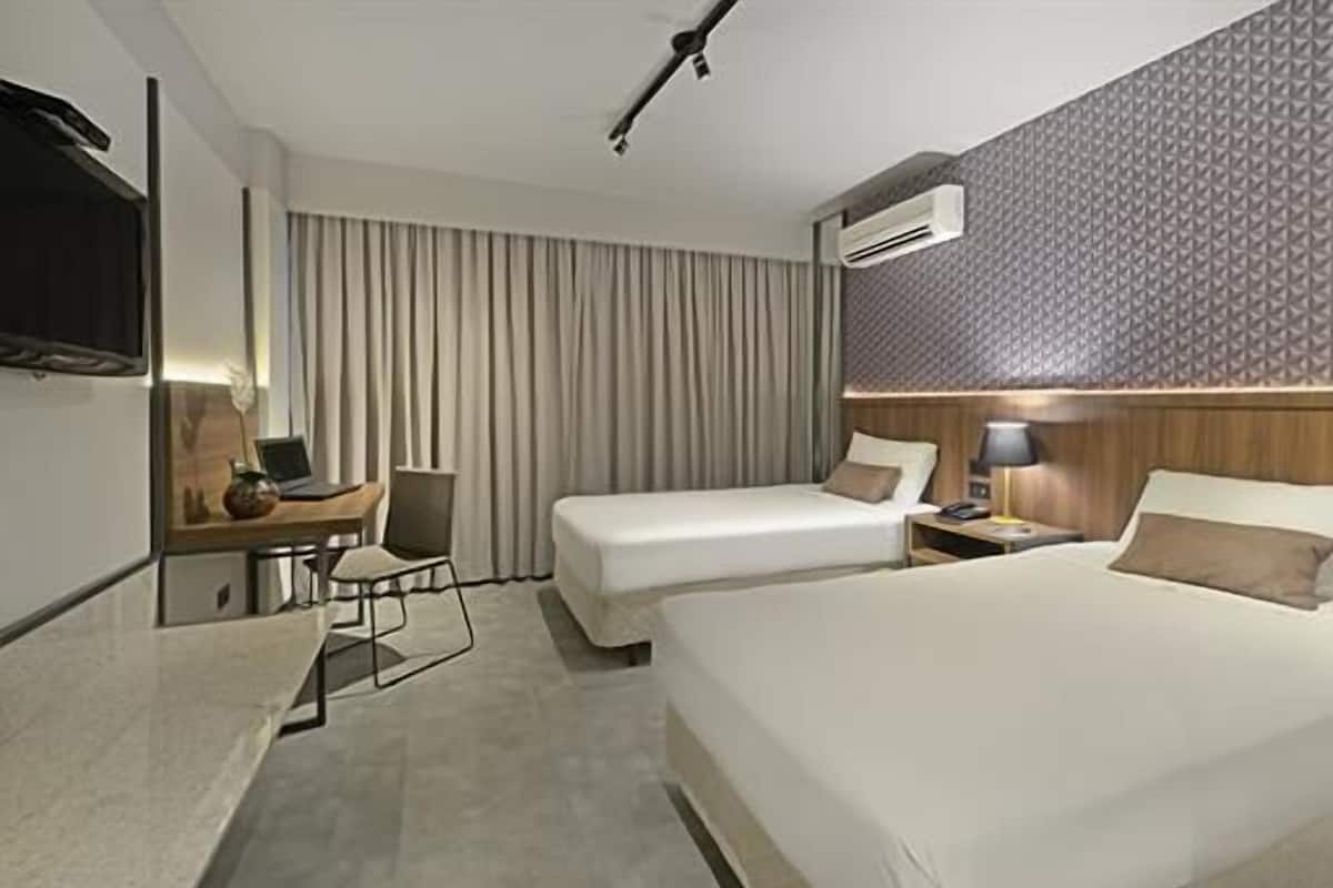 Minibar, Wi-fi grátis, roupa de cama fornecida, despertadores