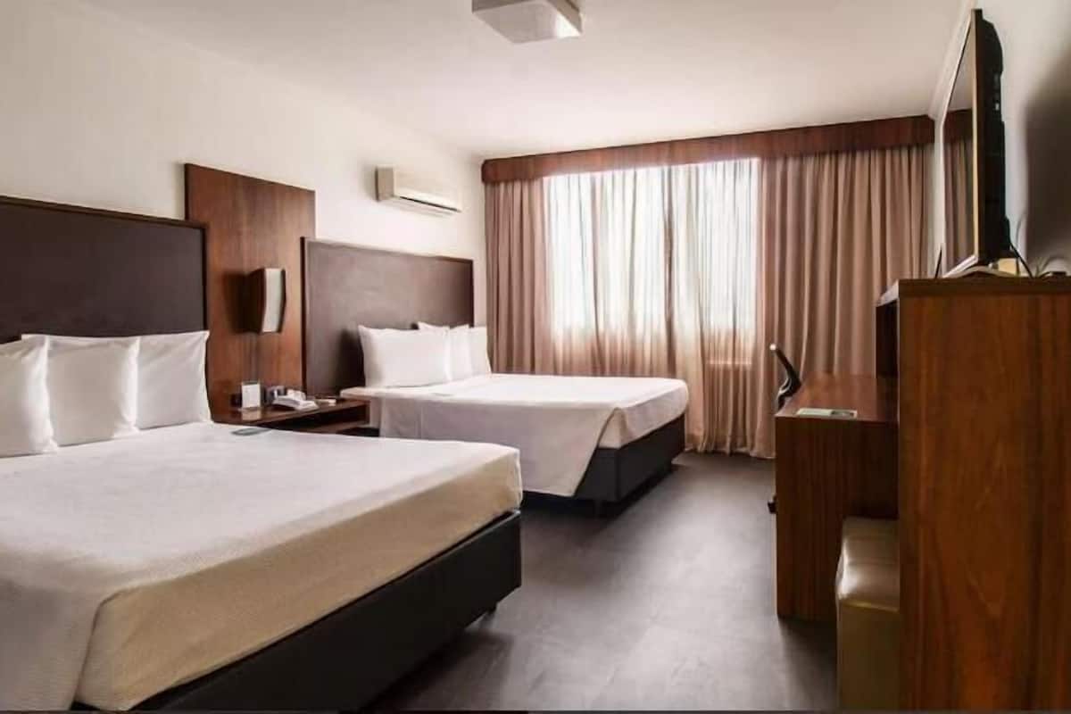 Minibar, Wi-fi grátis, roupa de cama fornecida, despertadores