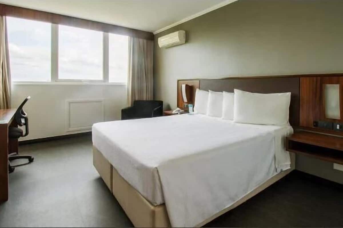 Minibar, Wi-fi grátis, roupa de cama fornecida, despertadores