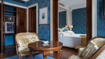 Suite, 1 cama de casal e sofá-cama | 1 quarto, roupa hipoalergénica, cofre no quarto