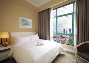 Quarto Standard | Minibar, cofre no quarto, secretária