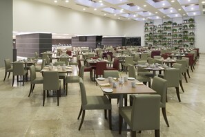 Real Inn Tijuana by Camino Real Hotels en Tijuana, : hoteles en Tijuana ...