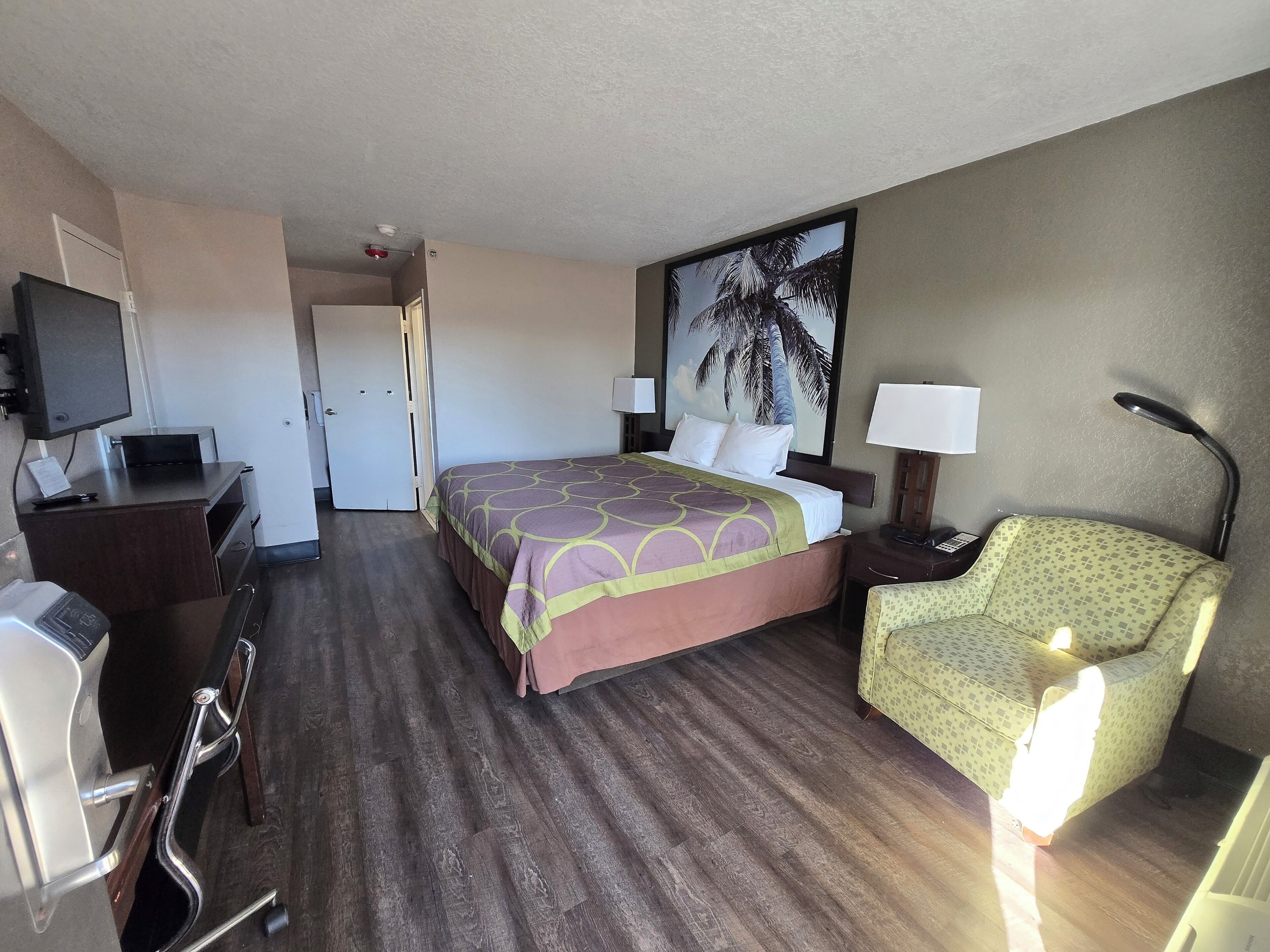 Secretária, berços/camas para crianças, camas desdobráveis 