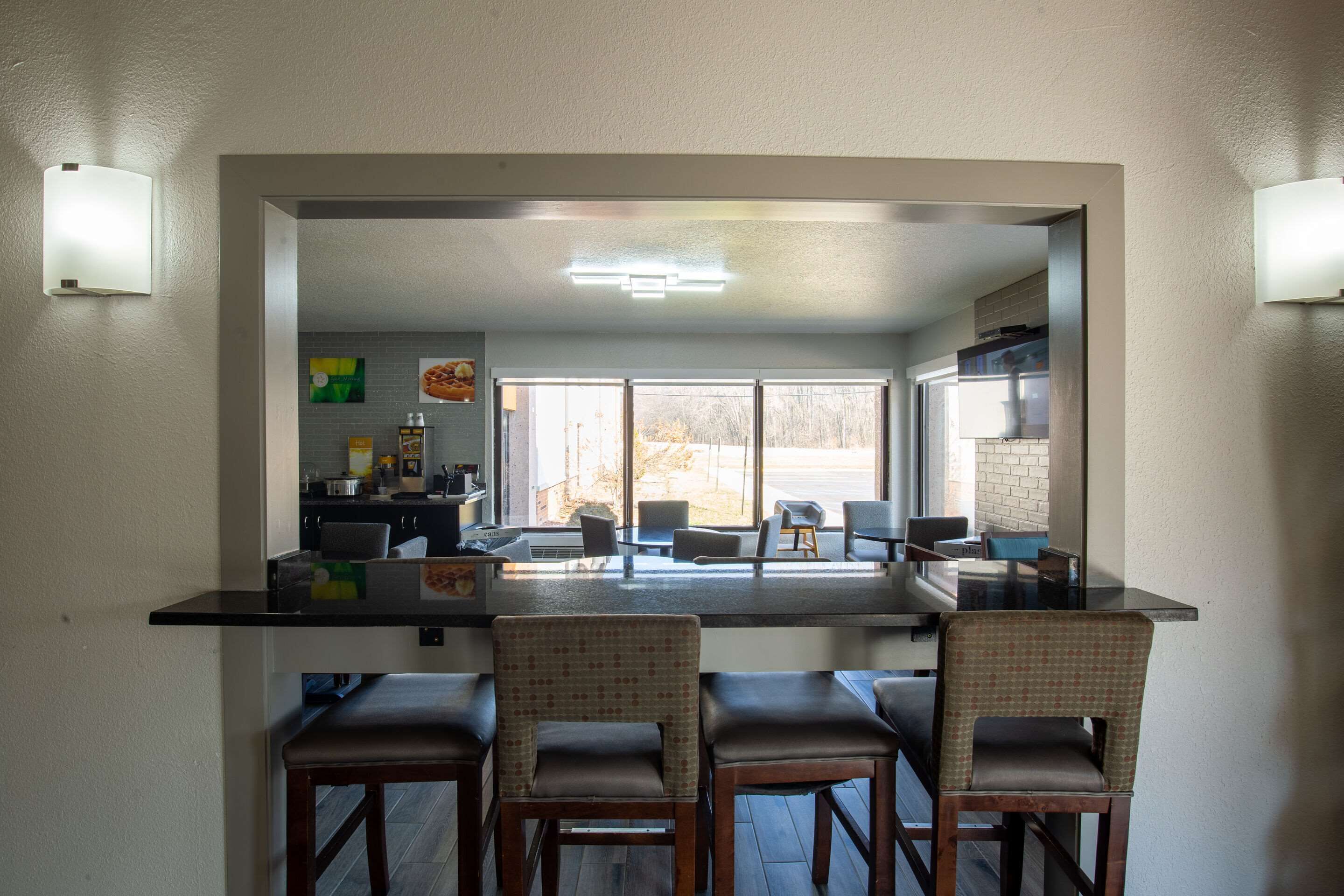 Café da manhã self-service grátis todos os dias