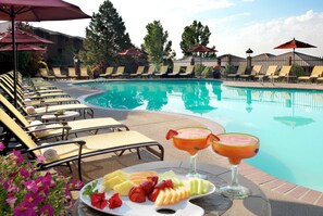 Cheyenne Mountain Resort, A Dolce by Wyndham: 2022 Room Prices, Deals ...