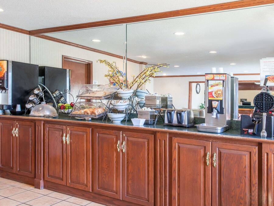 Pequeno-almoço tipo buffet diário incluído