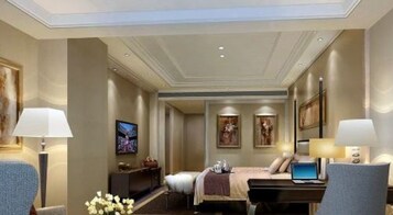 Quarto Duplo Nobre | Minibar com produtos grátis, cofre no quarto, secretária 