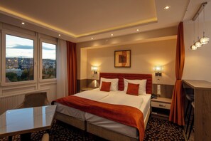 Deluxe Studio Double | Frigobar, cofres nos quartos, escrivaninha, cortinas blackout