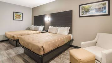 Roupas de cama premium, camas com colchões pillow-top, escrivaninha