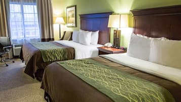 Edredões de penas, Wi-fi grátis, roupa de cama fornecida