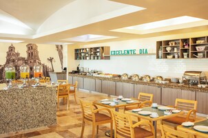 Pequeno-almoço tipo buffet diário incluído 