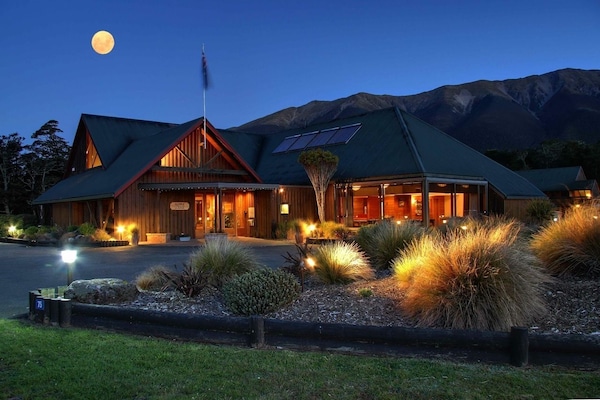 Alpine Lodge - New Zealand