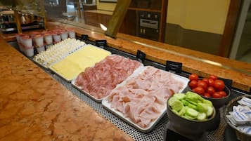 Camas de colchão viscoelástico, cofre no quarto, secretária