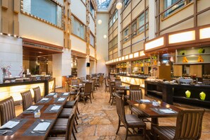 Café da manhã com buffet todos os dias (CNY 140 por pessoa)