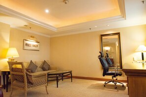 Quarto, 1 cama King (Club Floor) | Vista do quarto