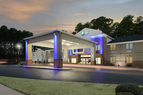 Holiday Inn Express Hotel & Suites Camden By Ihg - Camden, AR