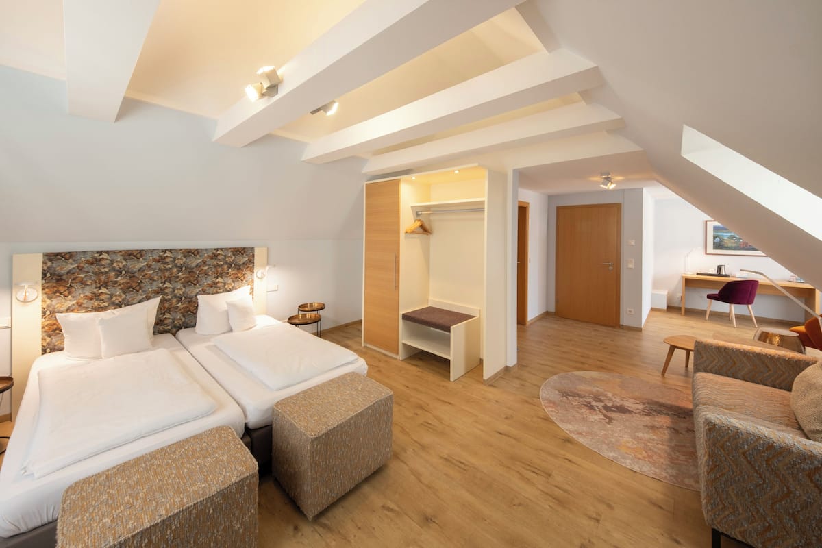 Suíte estúdio exclusiva, terraço (Penthouse) | 1 quarto, roupas de cama premium, edredons de pluma, cofres nos quartos