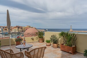 Quarto Superior, vista para o mar | Terraço/pátio interior