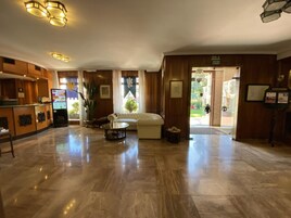 Lounge no saguão