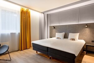 Quarto Duplo ou Twin Clássico, sauna | Casa de banho | Um polibã, um secador de cabelo, toalhas fornecidas 