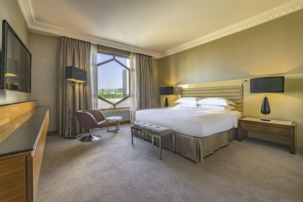 Suíte grand, 1 cama King | 1 quarto, roupas de cama premium, frigobar, cofres nos quartos