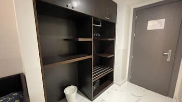 Quarto Triplo | Edredões de penas, minibar, cofre no quarto, secretária