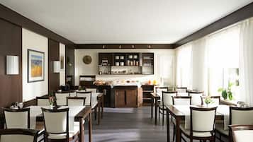 Pequeno-almoço tipo buffet diário incluído