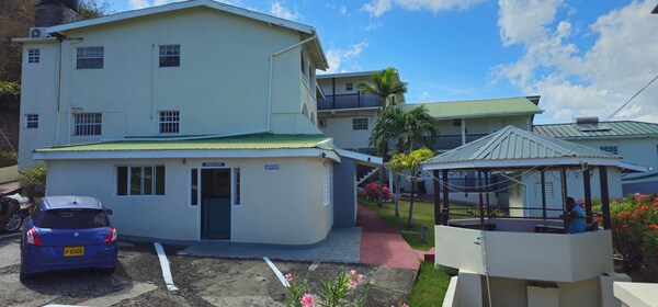 Wave Crest Suites - Granada