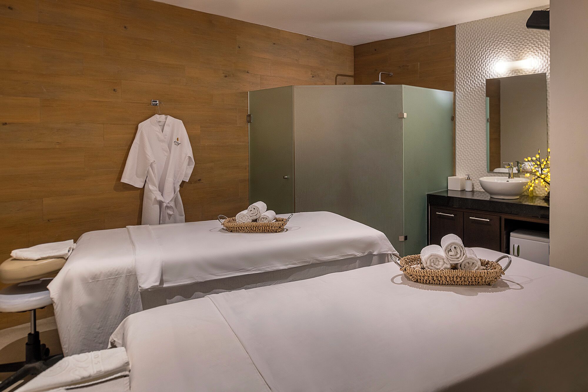 Salas para tratamentos a dois, sauna seca, sauna a vapor
