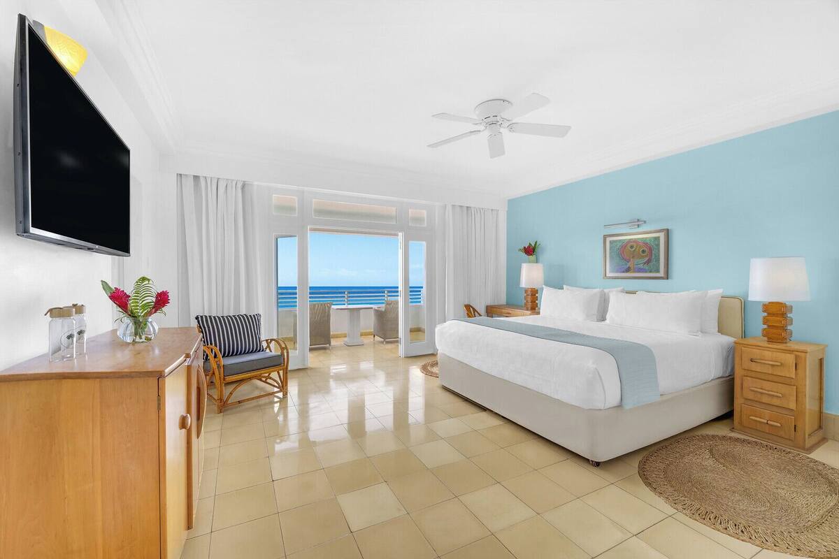 Deluxe Ocean | Roupa de alta qualidade, minibar, cofre no quarto, secretária 